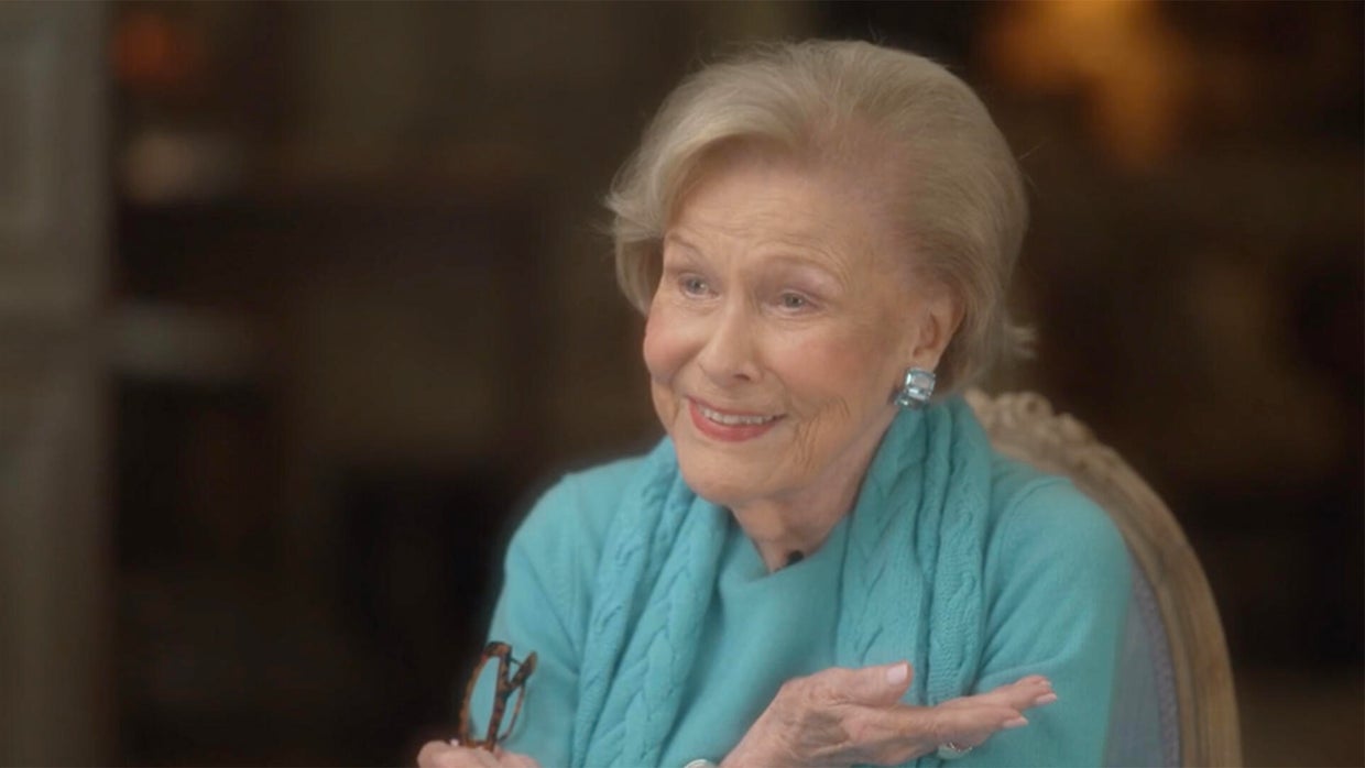 At 75, "Sunset Boulevard" is ready again for its closeup - CBS News