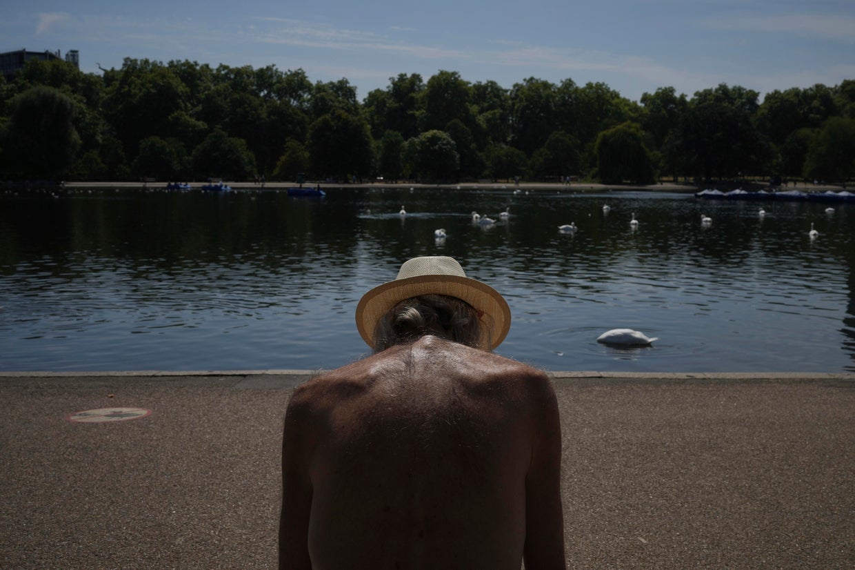 Europe heat wave fuels wildfires, forcing evacuations in multiple ...