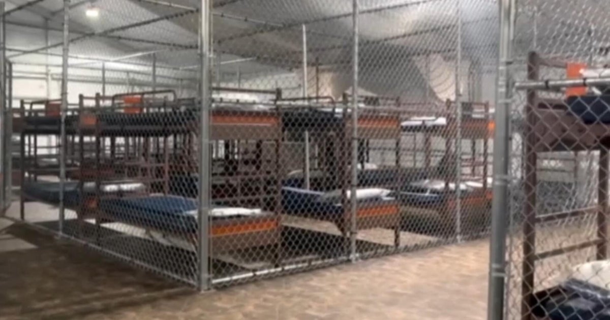 Attorneys demand better legal access for "Alligator Alcatraz" detainees ...