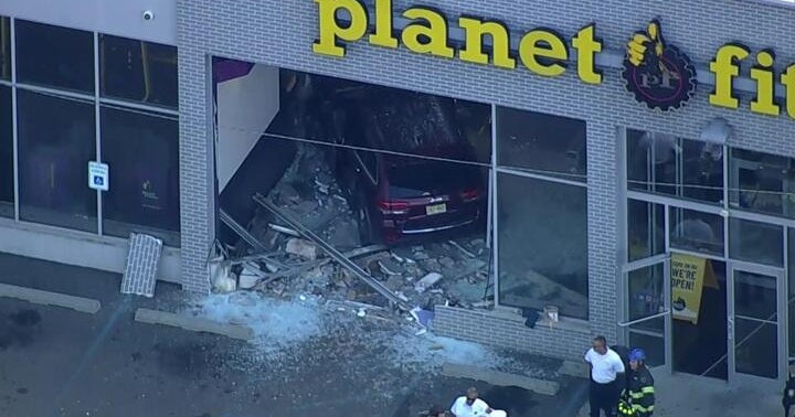 SUV crashes into Planet Fitness building in Elizabeth, N.J.; 1 dead ...