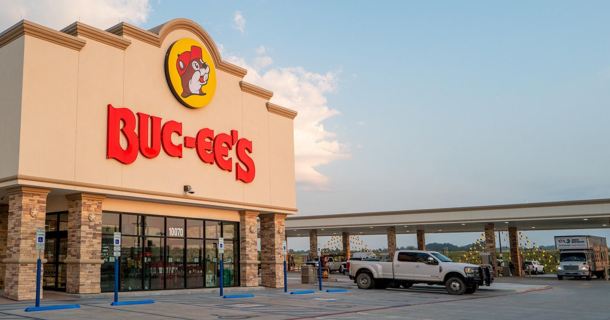 How Buc-ee's became a road trip destination - CBS News