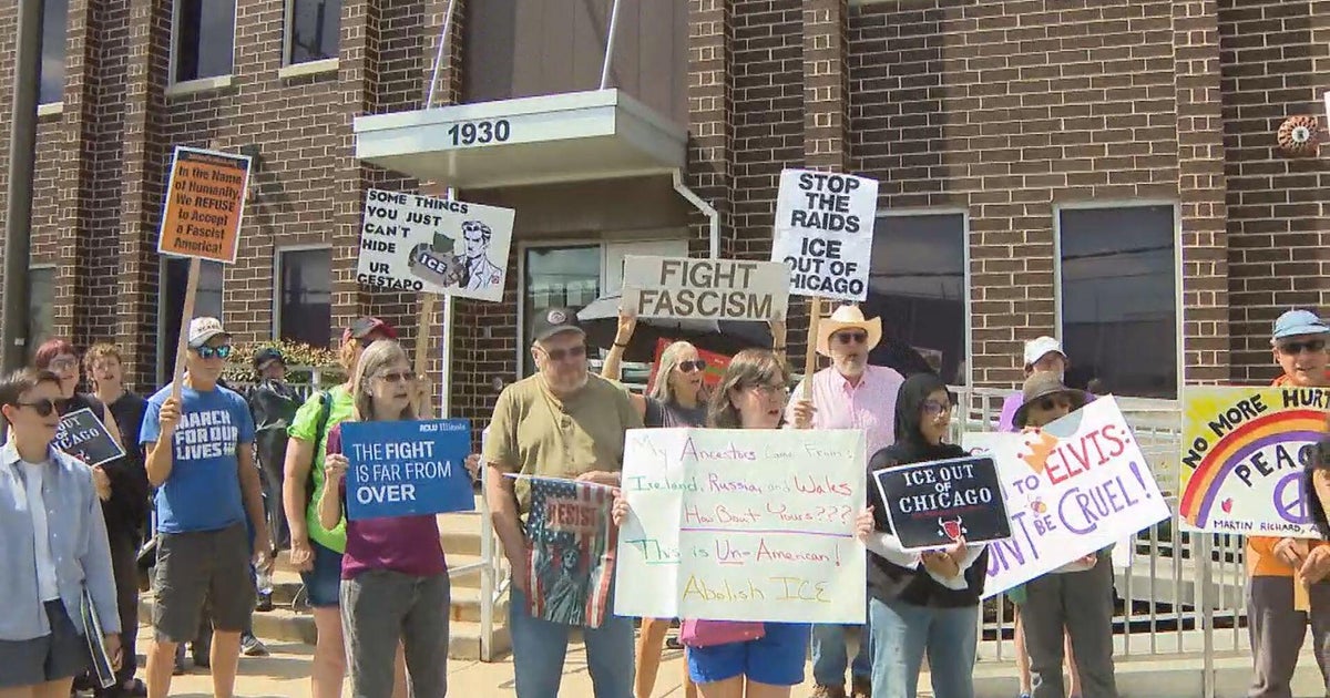Protesters demand closure of ICE facility in Broadview, Illinois as ...
