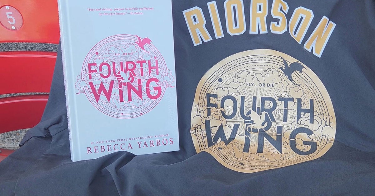 Book lovers will pack Fenway Park for Fourth Wing Night, author to ...