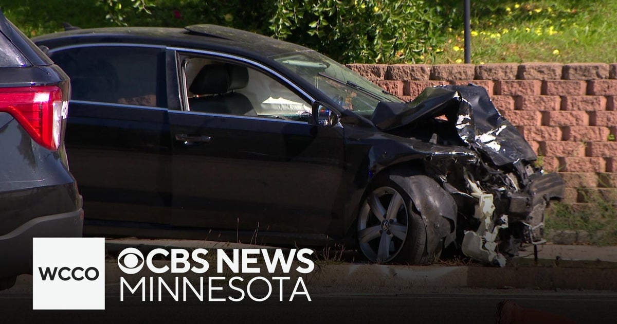 Man recounts carjacking that led to deadly Minneapolis crash - CBS ...