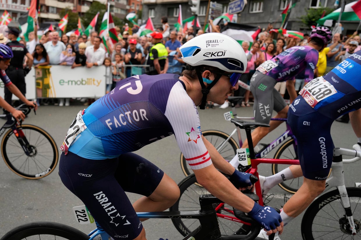 Spanish Vuelta cycling team changes uniform after Pro-Palestinian ...