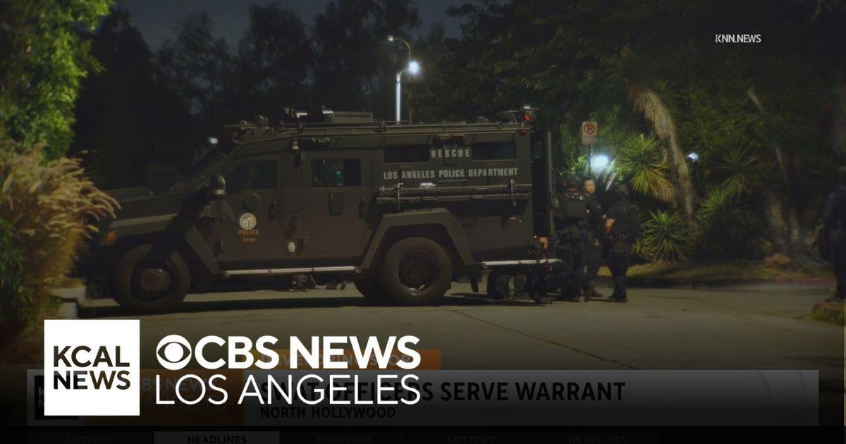 SWAT serves search warrant at North Hollywood home - CBS Los Angeles