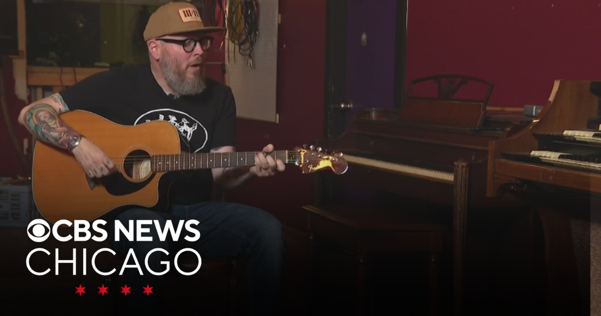 Smoking Popes rocking Riot Fest this weekend - CBS Chicago