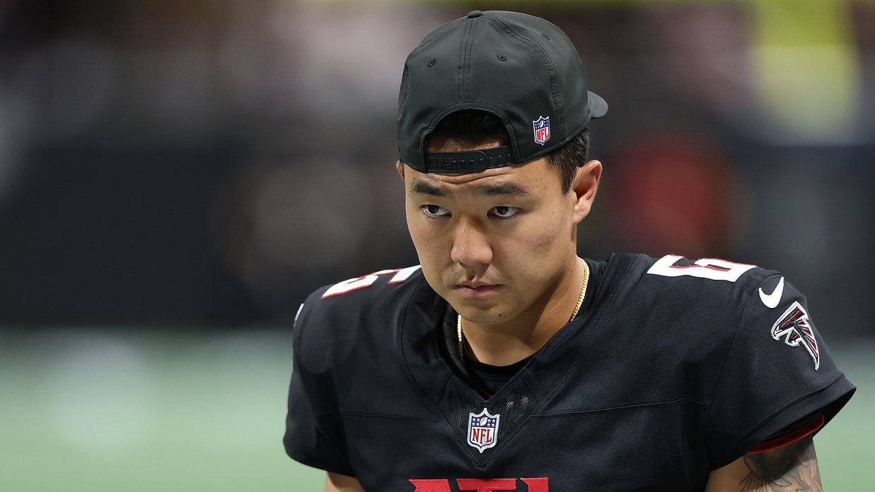 Atlanta Falcons cut longtime kicker Younghoe Koo, sign Parker Romo to ...