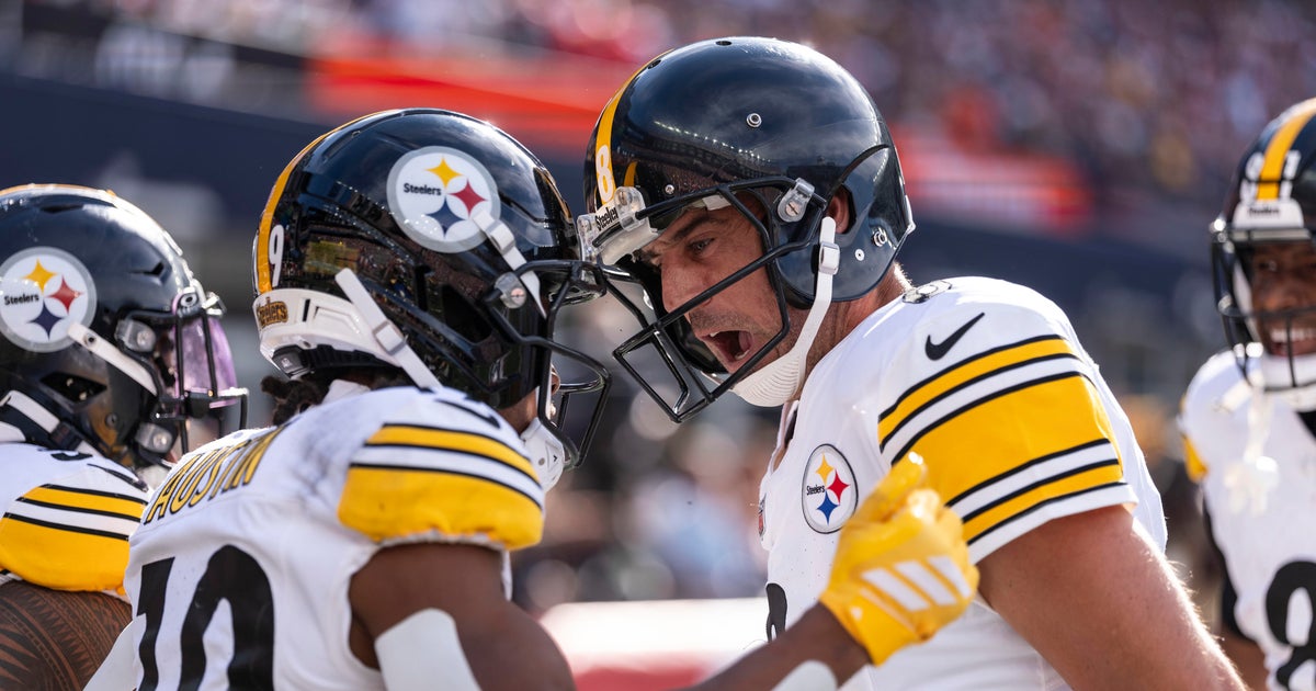 Aaron Rodgers throws 2 TDs, Steelers force 5 turnovers to beat Patriots ...