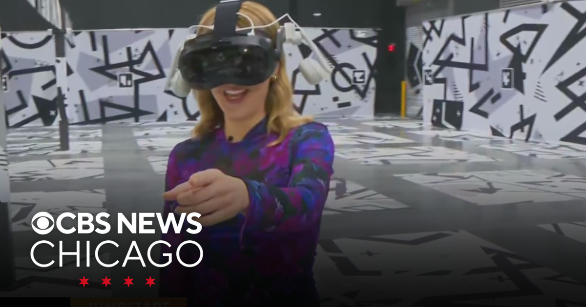 Check out the largest VR destination in the Midwest - CBS Chicago