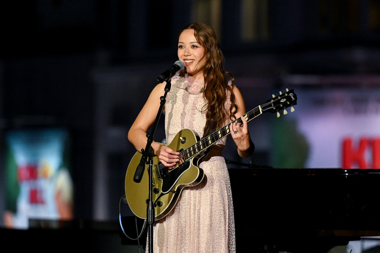 Jingle Ball 2025 lineup revealed for Philadelphia show - CBS Philadelphia