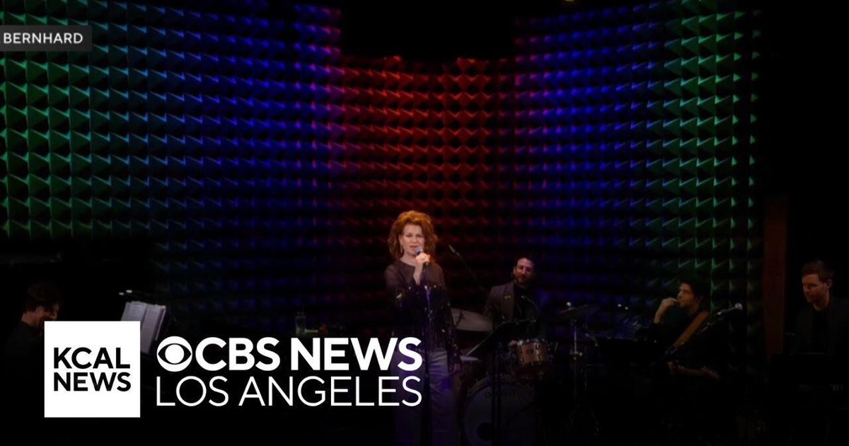 Sandra Bernhard's one-of-a-kind live show hits the Southern California ...