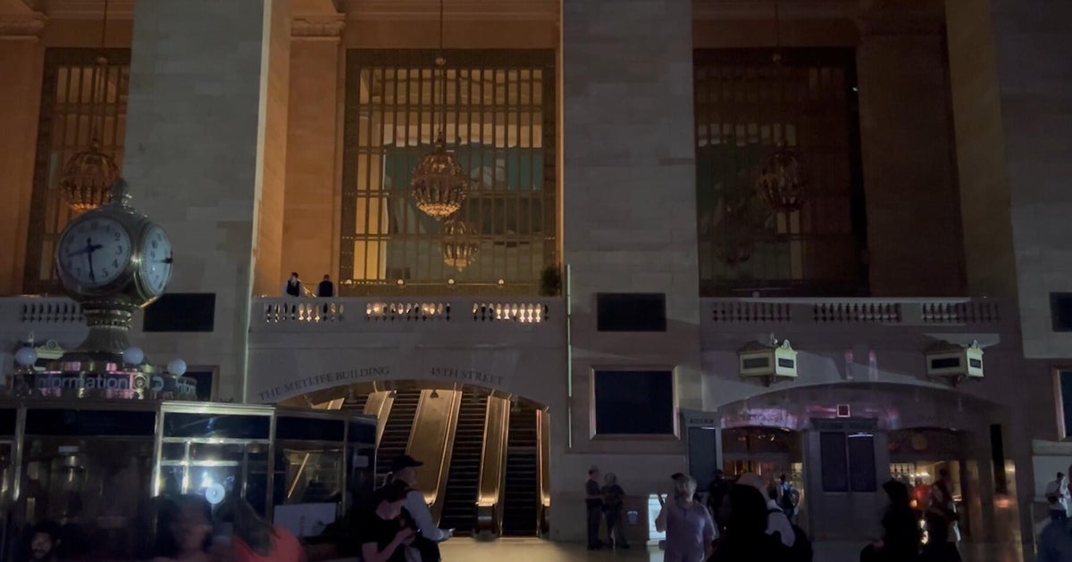NYC's Grand Central Terminal suffers power outage, MTA says - CBS New York