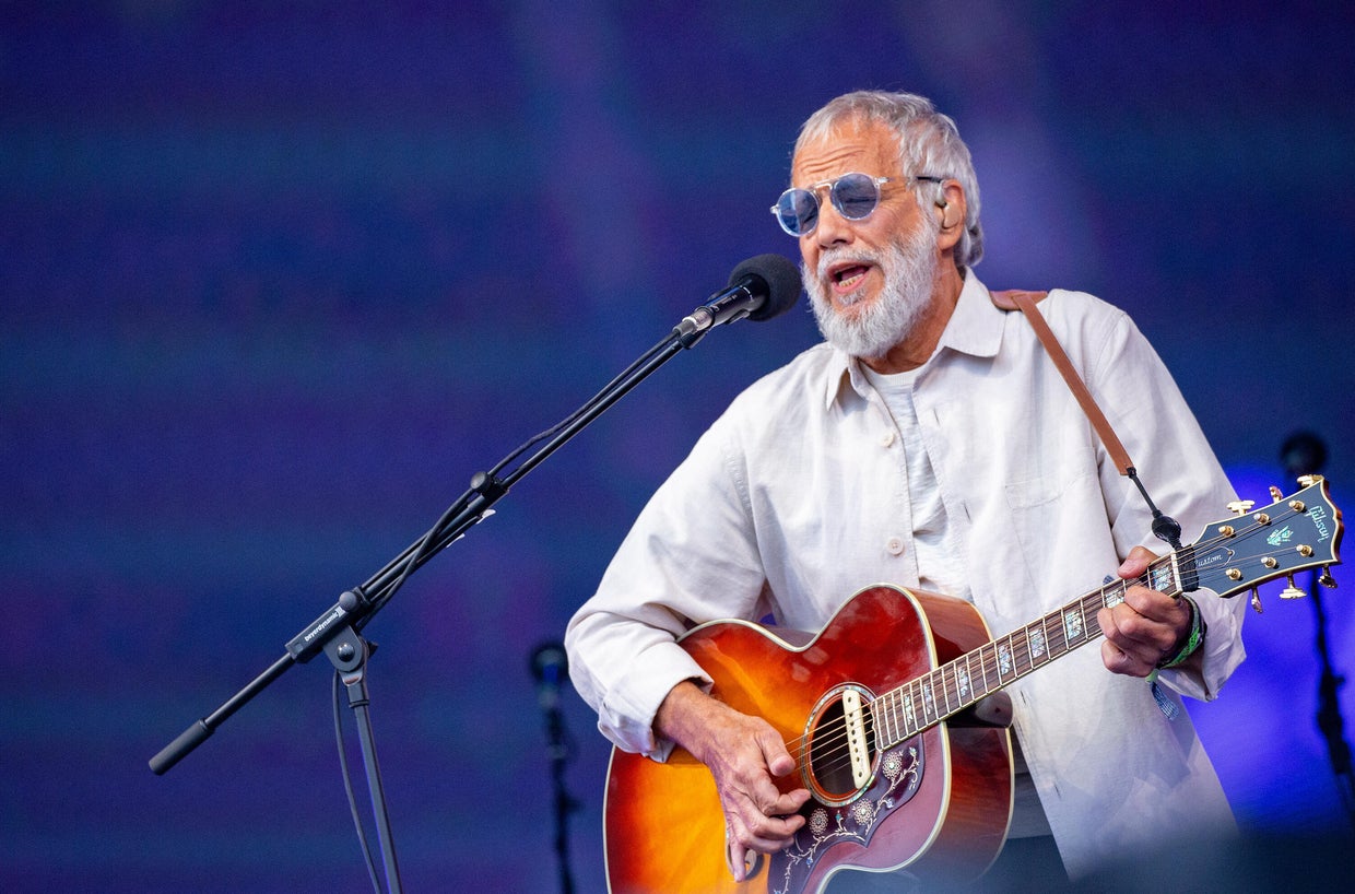 Cat Stevens postpones North American tour, cites visa issues - CBS News