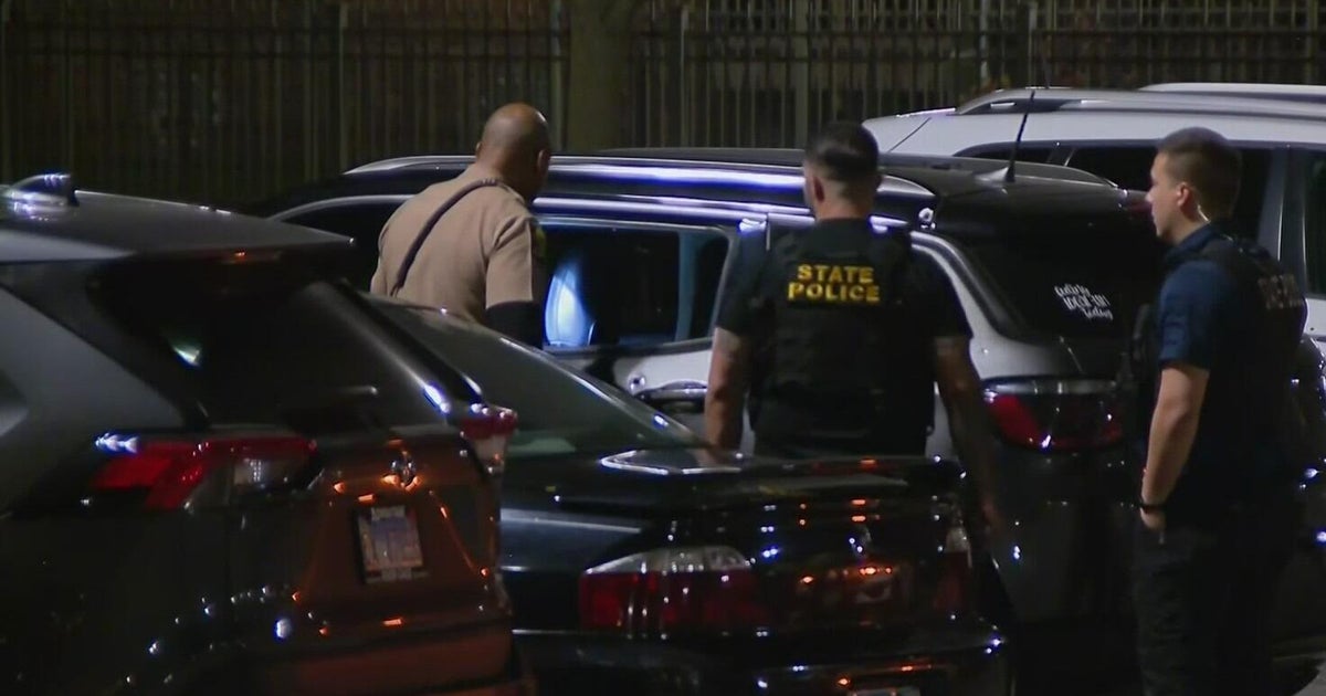 6-year-old shot on Bishop Ford Freeway on Chicago's South Side - CBS ...