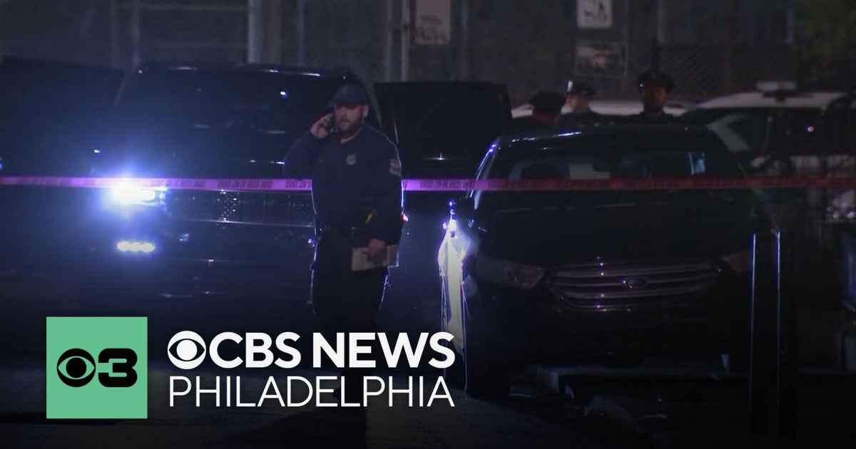 Police searching for armed suspects involved in Northeast Philly home ...