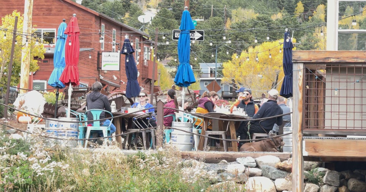 Visitors flock to Colorado community to support local businesses after ...