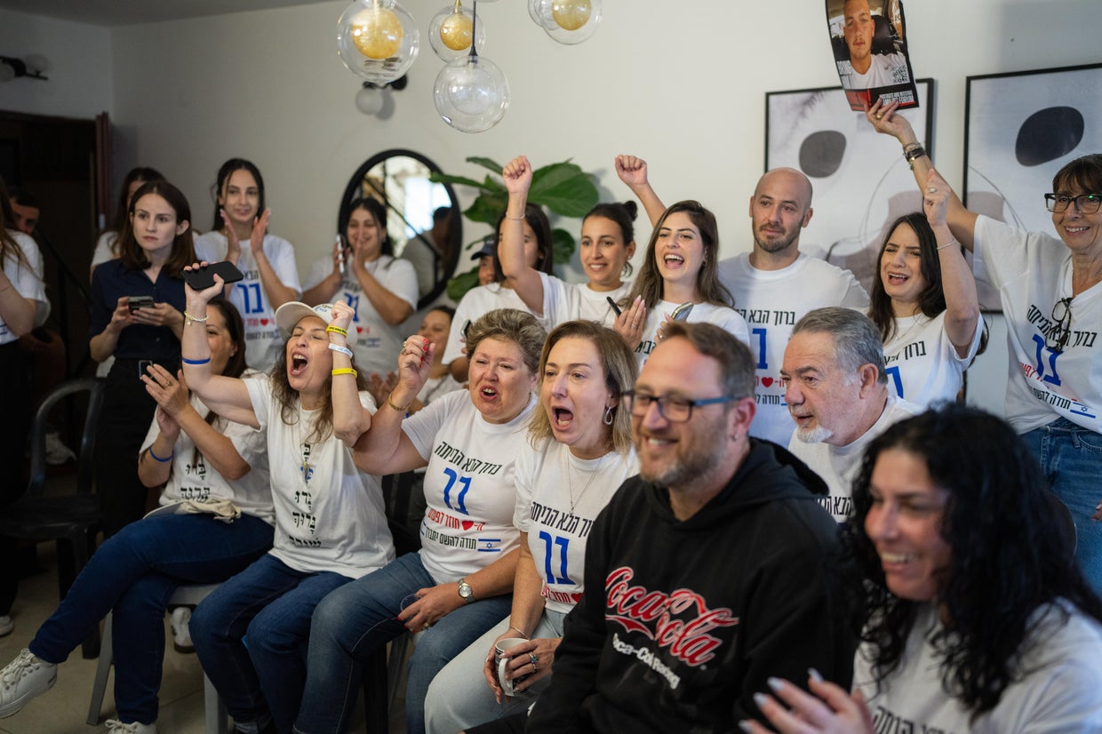 Trump, world leaders sign Gaza peace deal after Hamas frees all living ...