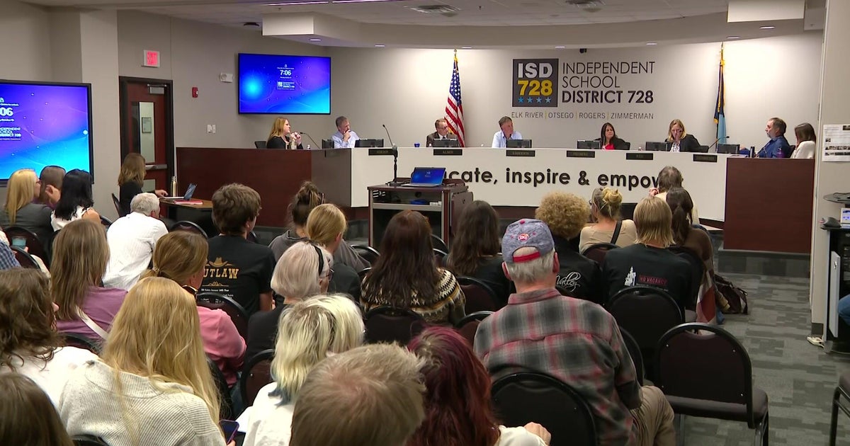 Elk River School Board discusses Minnesota's transgender athlete policy ...