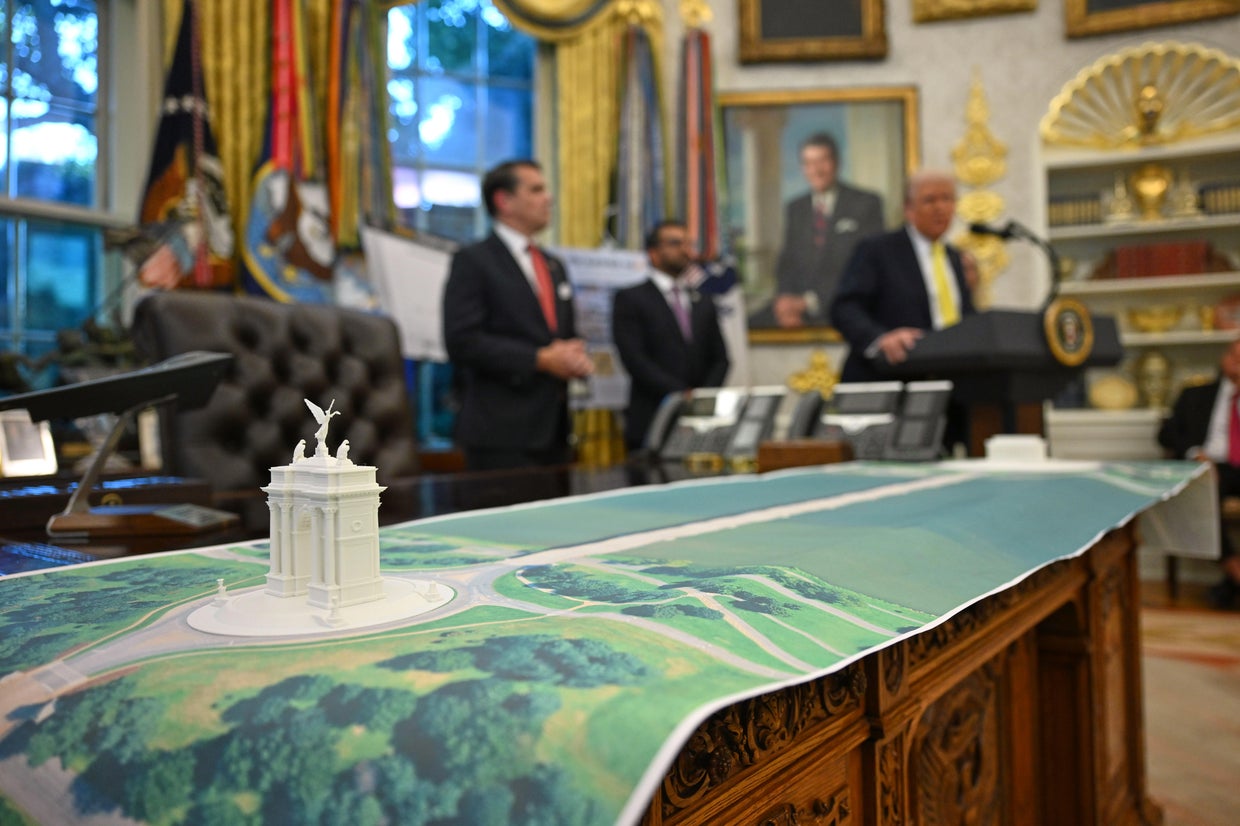 Arc de Trump? President shows off model of Independence Arch, says "it ...