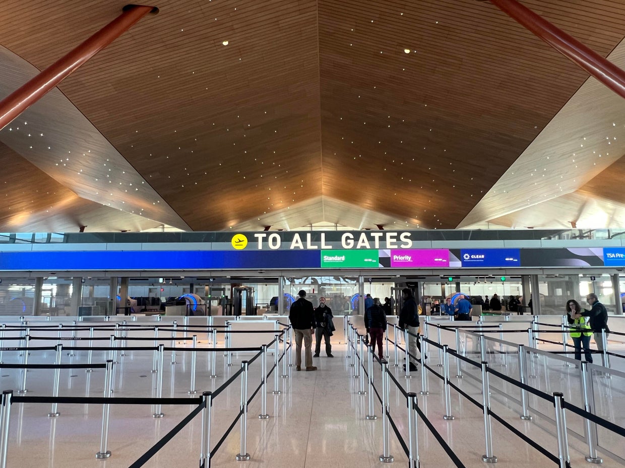 Take a look inside Pittsburgh International Airport's new $1.7 billion ...
