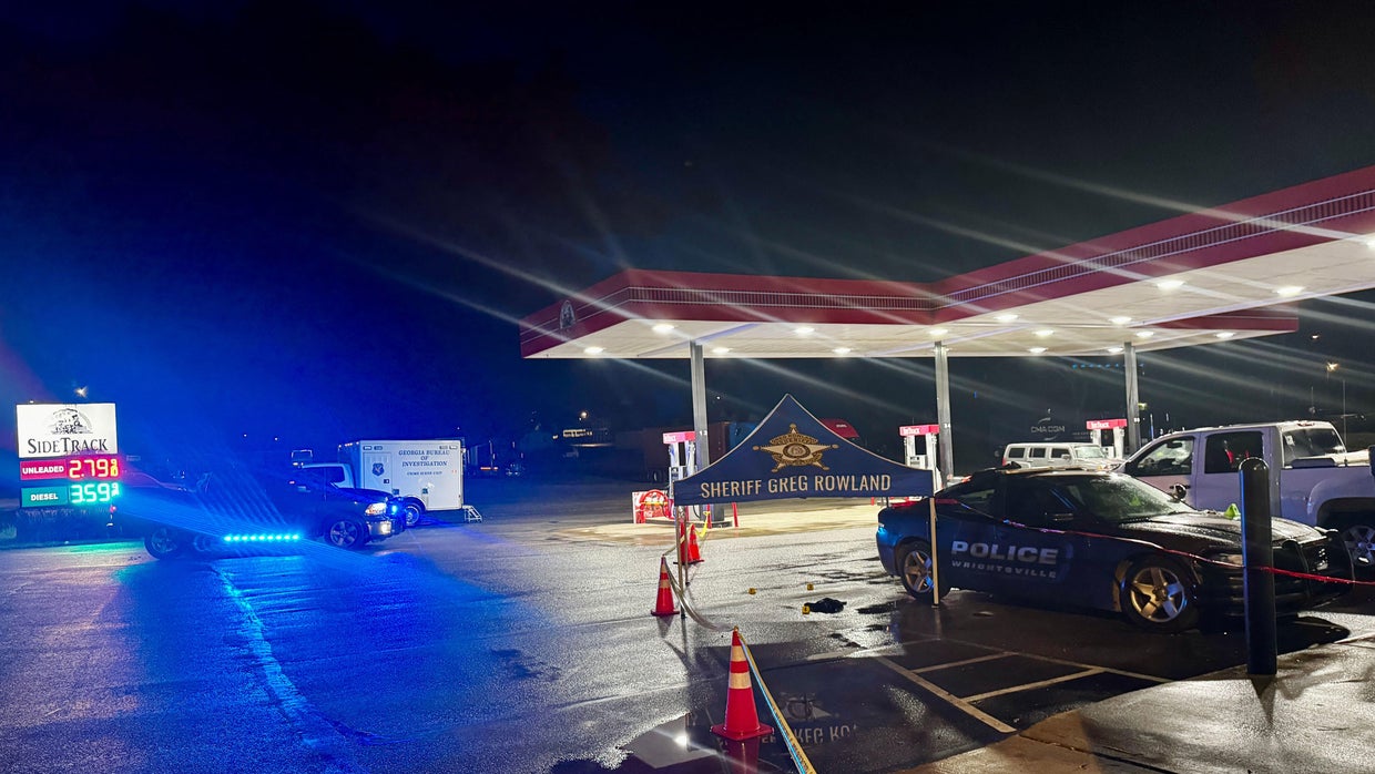 Georgia officer kills man who attacked firefighter with samurai sword ...