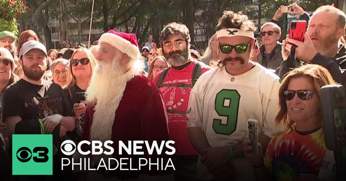 Hundreds gather at Rittenhouse Square to remember Philadelphia radio ...