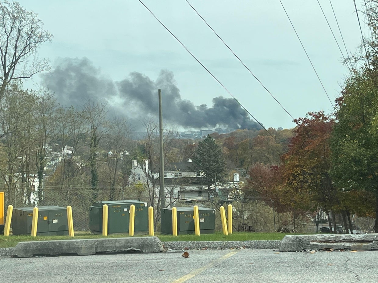 Massive 4-alarm fire engulfs Baltimore warehouse in Remington ...