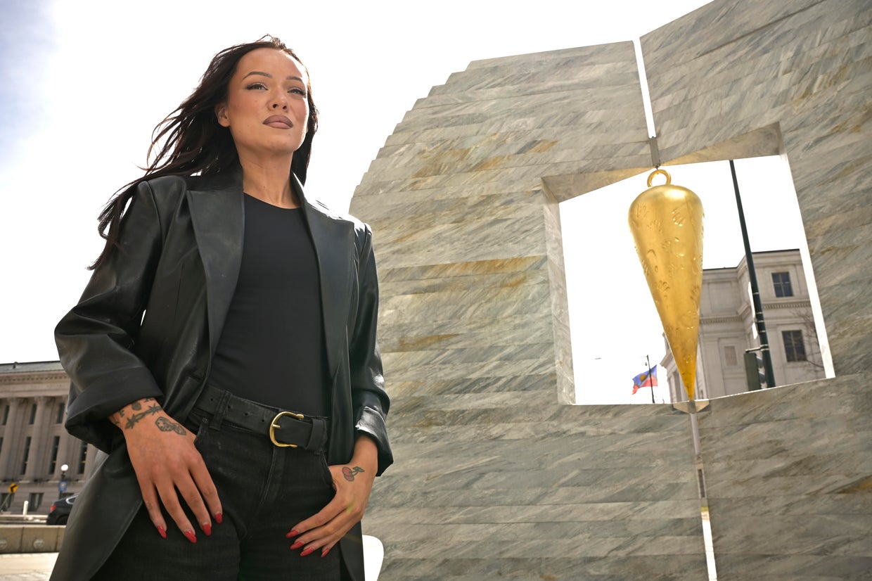 Strippers, other strip club workers in Denver entitled to employment ...