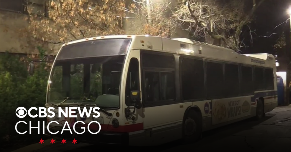 No injuries reported after shots fired at CTA bus - CBS Chicago