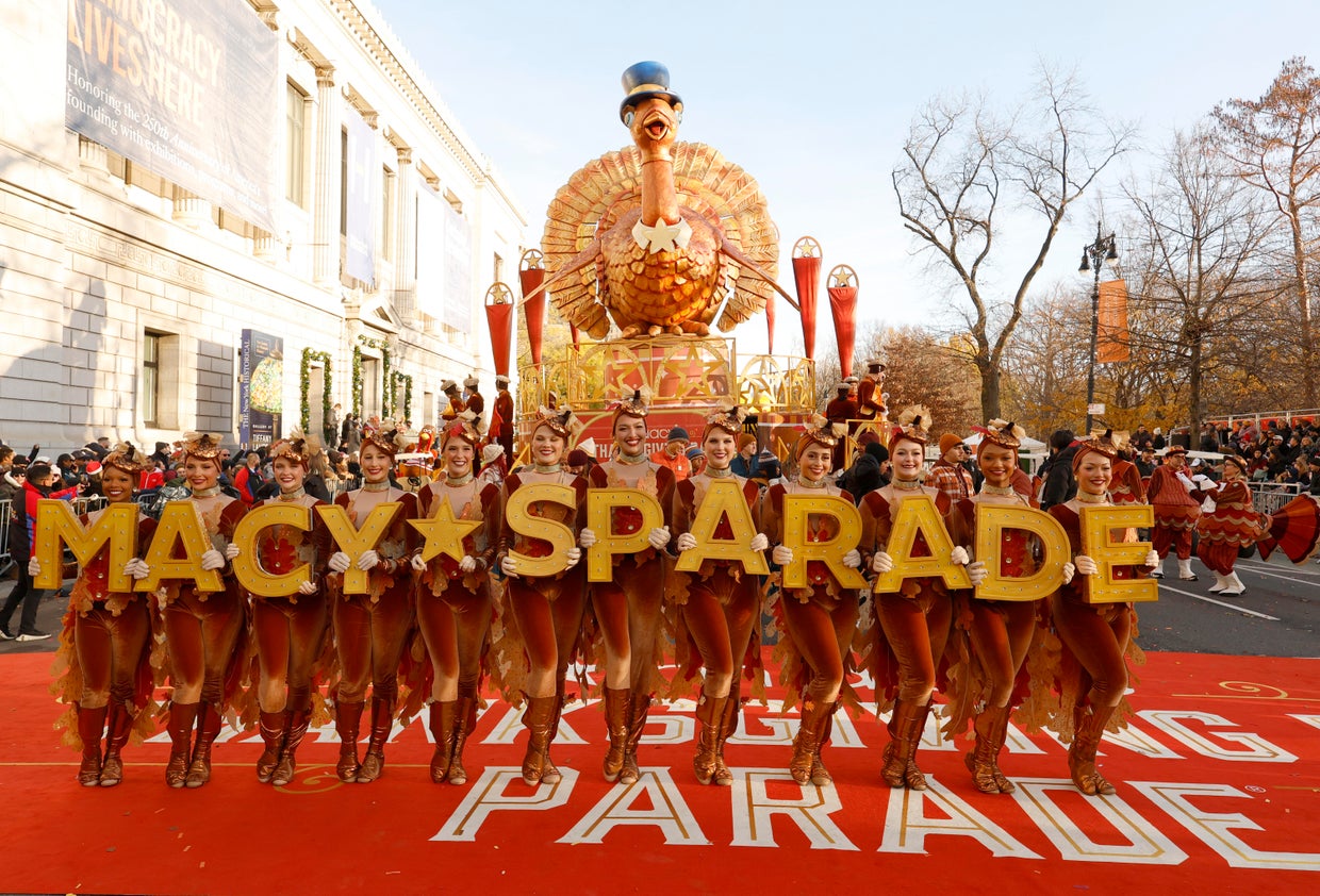 Macy's Thanksgiving Day Parade 2025 in NYC kicks off the holiday season ...