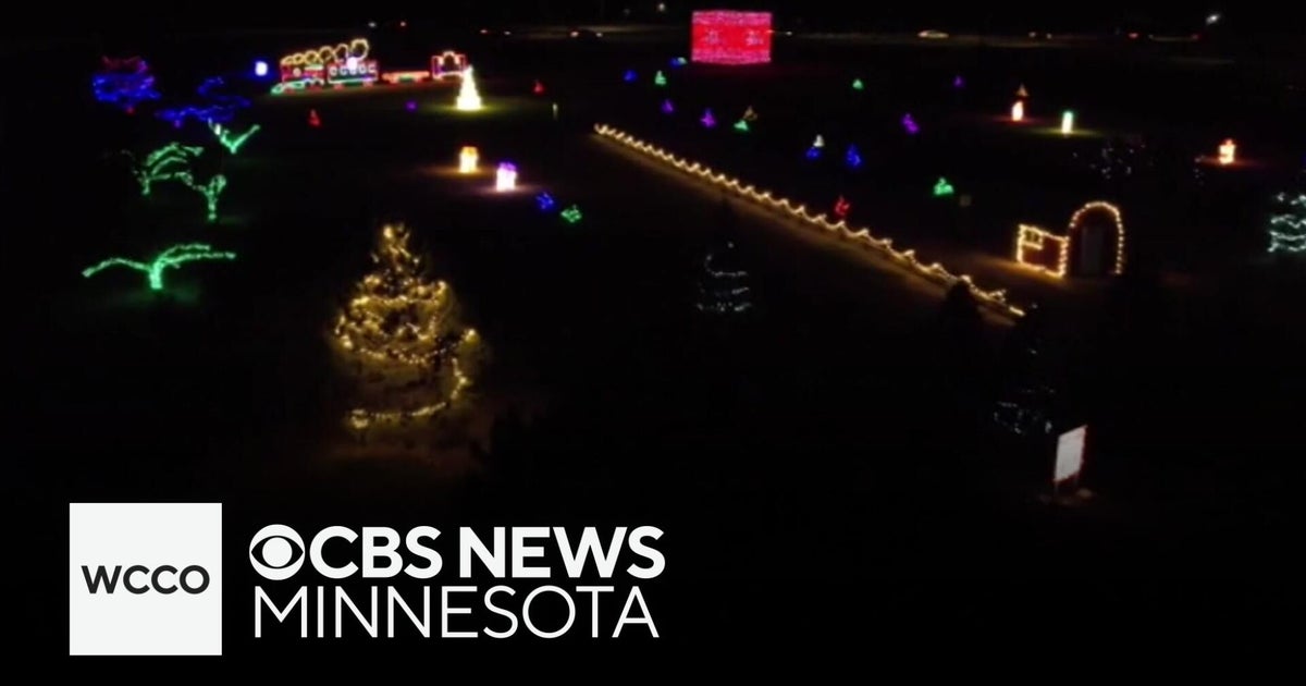 Sever’s lights up Shakopee with dazzling holiday display - CBS Minnesota