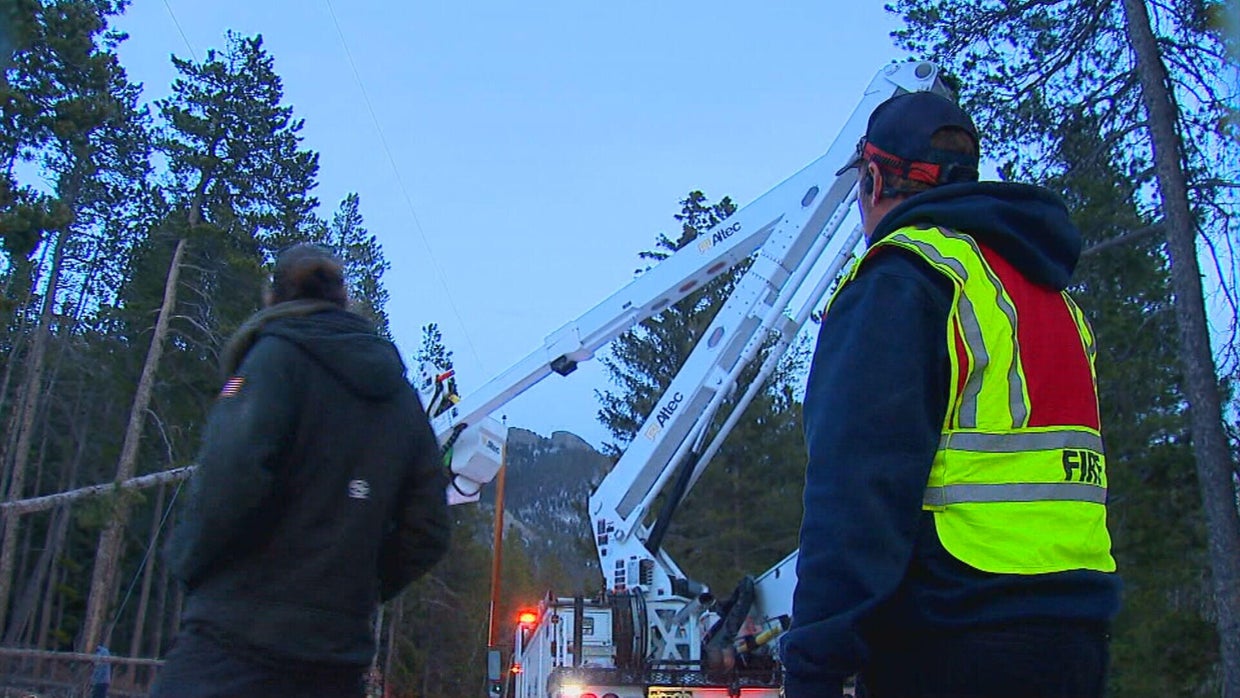 Emergency crews in Colorado prepare for strong winds, possible Xcel ...