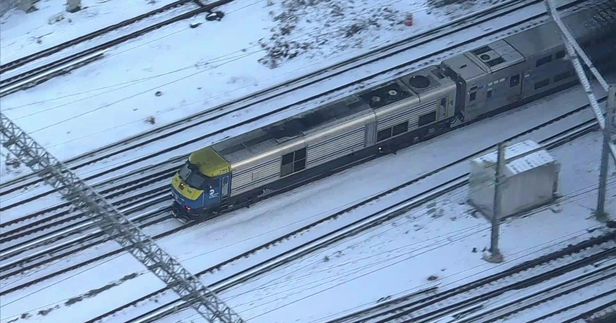 Long Island Rail Road service into Penn Station disrupted due to broken ...