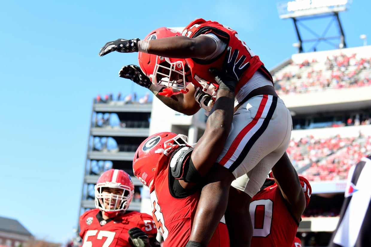 Kirby Smart speaks out after two UGA football players charged in ...