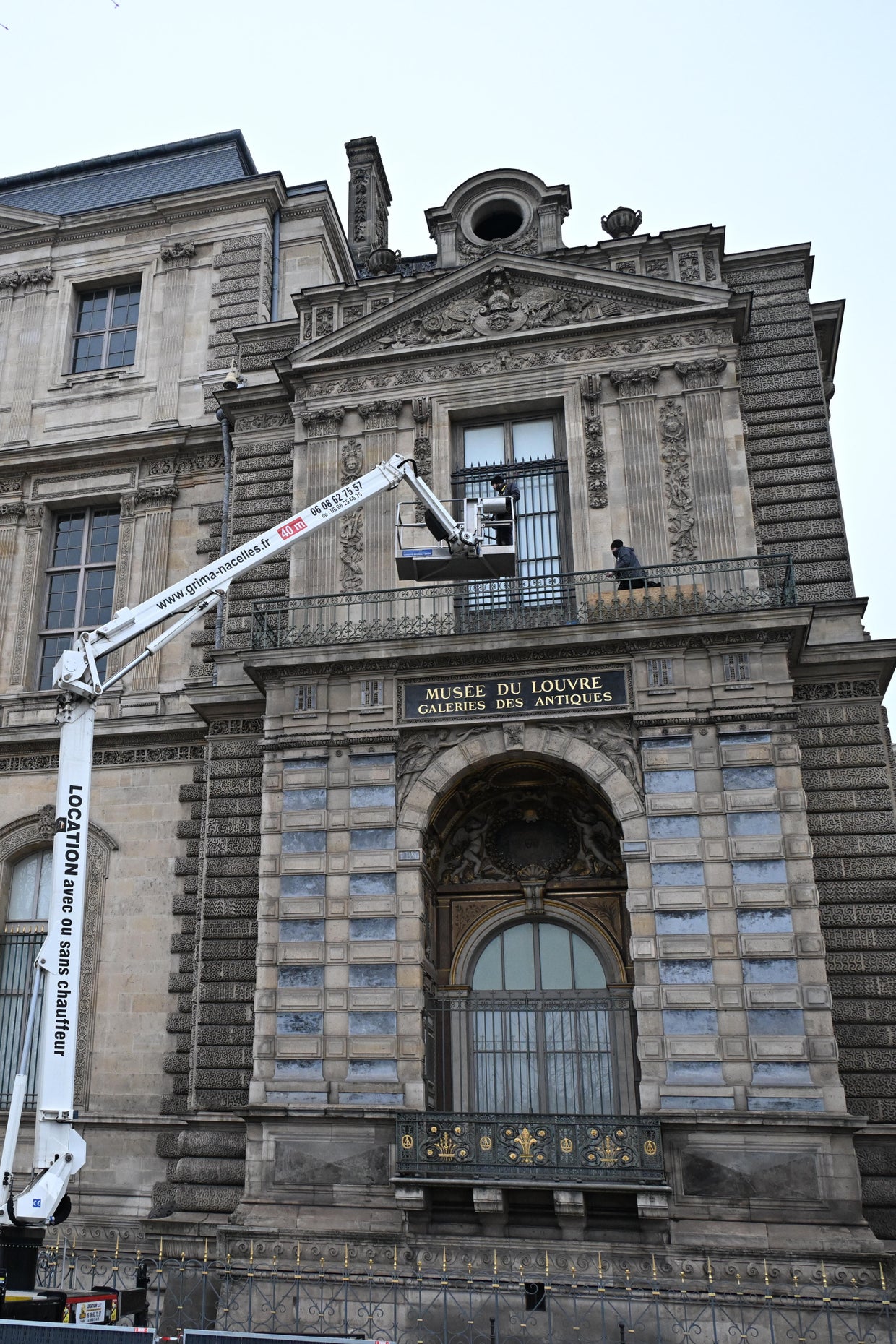 Louvre tightens security after crown jewel heist, installs bars on ...