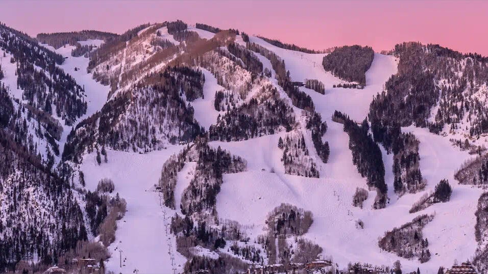 Aspen Skiing Company employee dies at Colorado ski resort - CBS Colorado