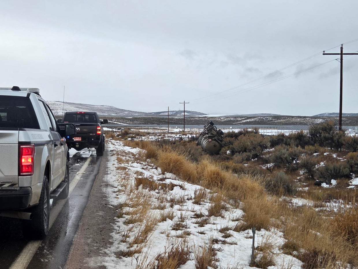 Crude oil tanker overturns, semi driver ticketed - CBS Colorado