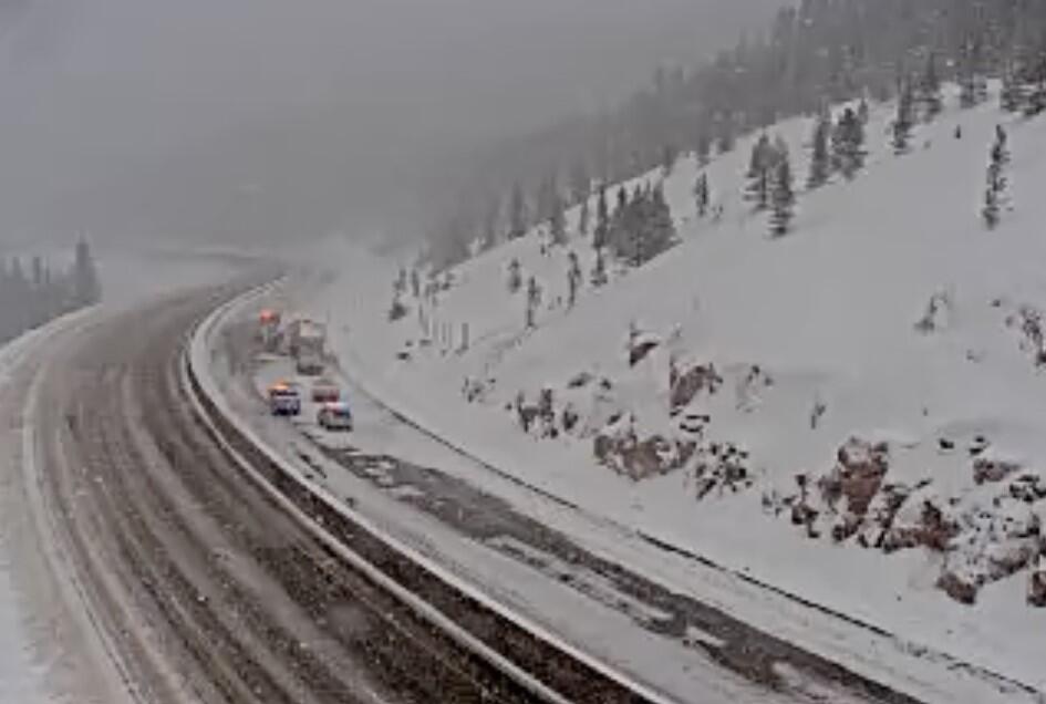 Westbound I-70 reopens in Colorado mountains at Vail Pass Summit after ...