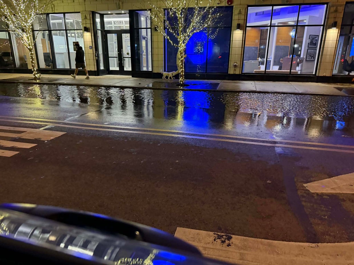 Heavy rainfall overnight leaves Chicago-area streets flooded Friday ...