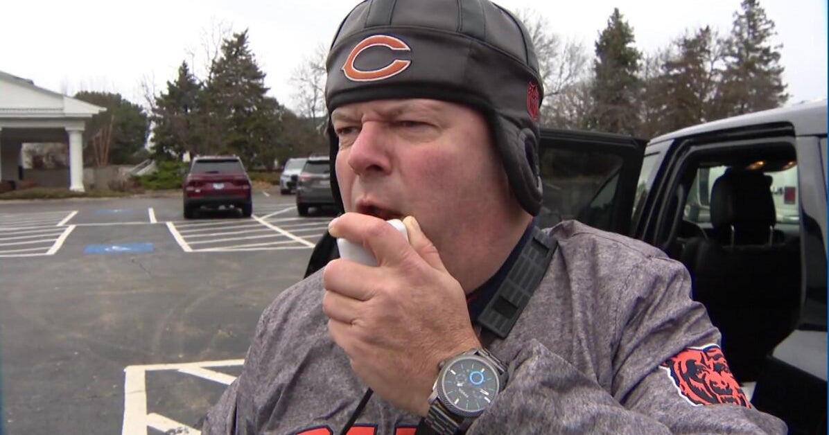 Bears tailgate preacher eager for rare playoff matchup against Packers ...