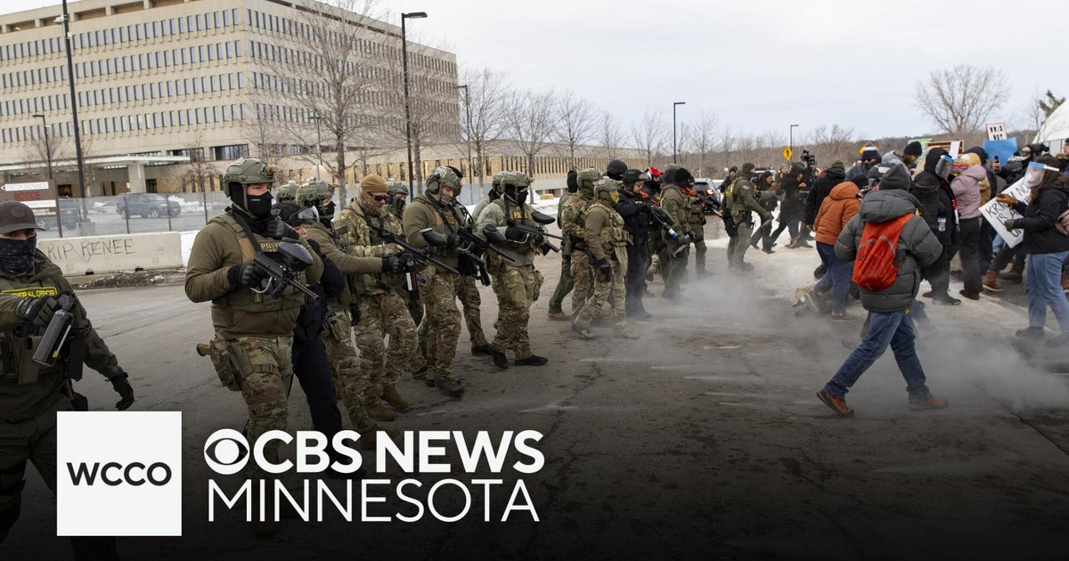 Feds sending more agents into Twin Cities, and more headlines - CBS ...