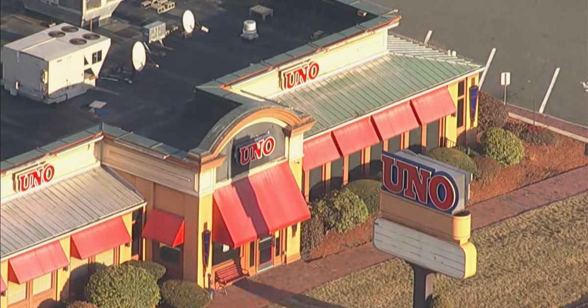 3 Uno Pizzeria restaurant locations in Massachusetts have closed - CBS ...