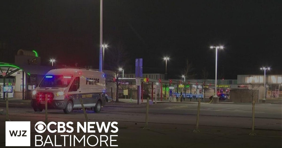 Triple shooting leaves 1 dead, two injured in South Baltimore - CBS ...