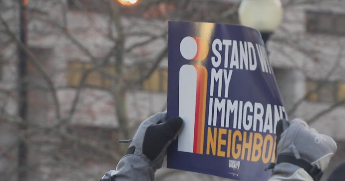 Anti-ICE protest held in Pittsburgh - CBS Pittsburgh