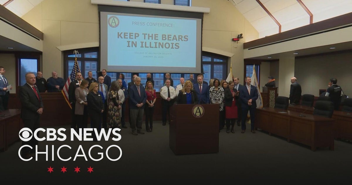 Arlington Heights officials push to "Keep the Bears in Illinois" - CBS ...