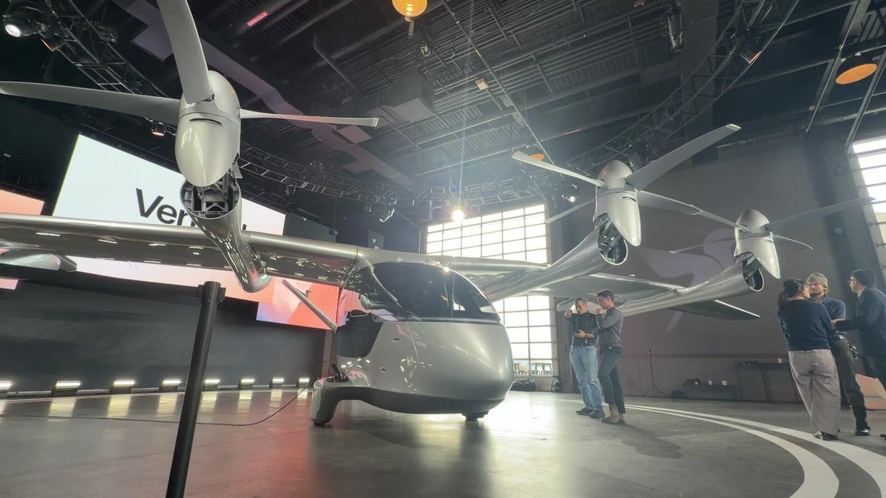Electric air taxi offers NYC a glimpse of the future of travel - CBS ...