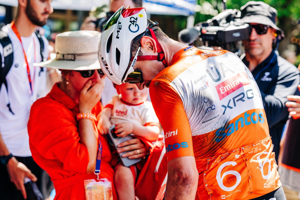 Cyclist knocked off bike by kangaroo, recovers to win Tour Down Under ...