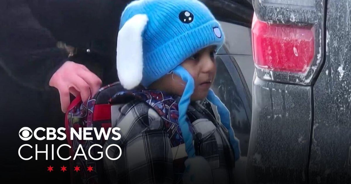 Federal judge blocks deportation of 5-year-old boy and his father - CBS ...