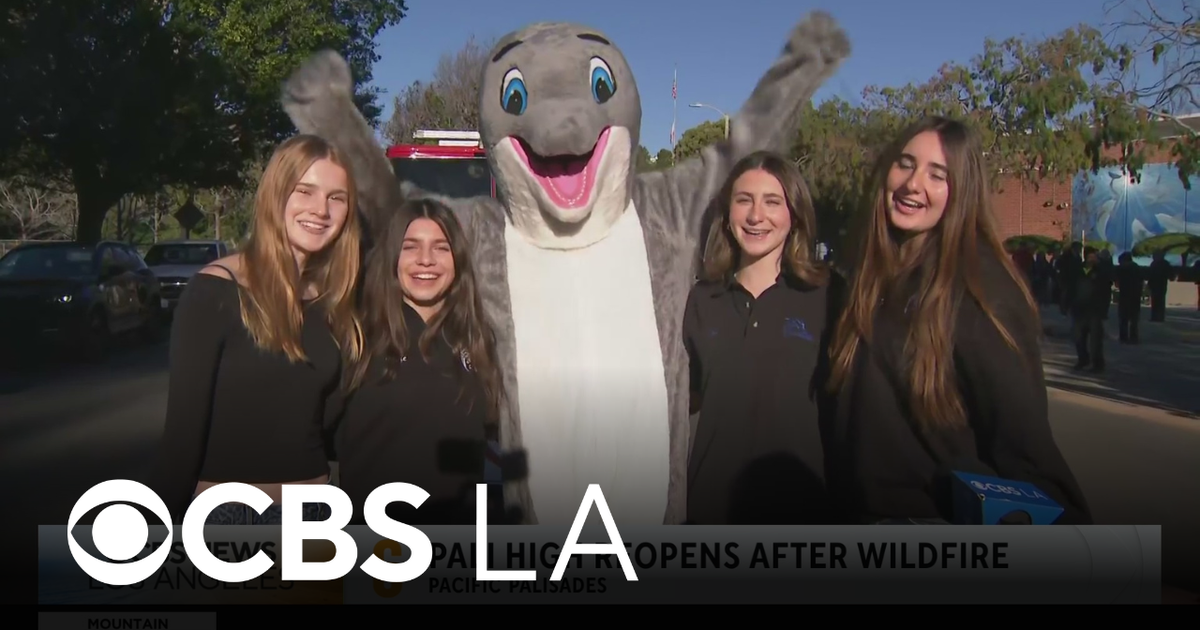Pali High students return to campus more than a year after Palisades ...